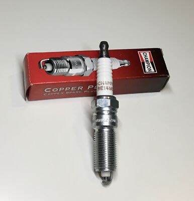 Champion RE14MCC4 Zündkerze Spark Plug la bougie candela d'accensione ...
