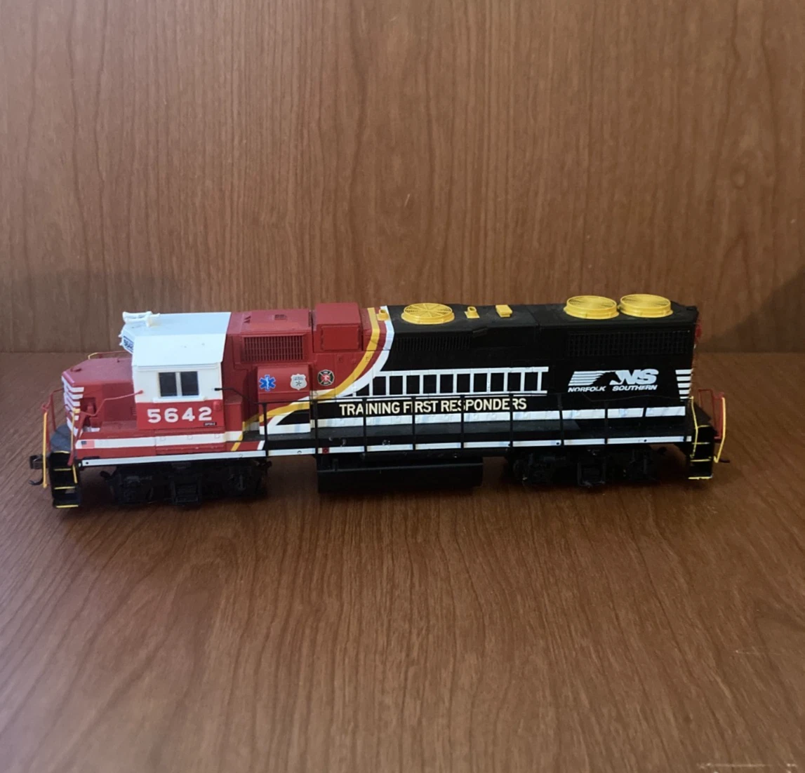 Unknown Brand Norfolk Southern 5642 "Training First Responders ...