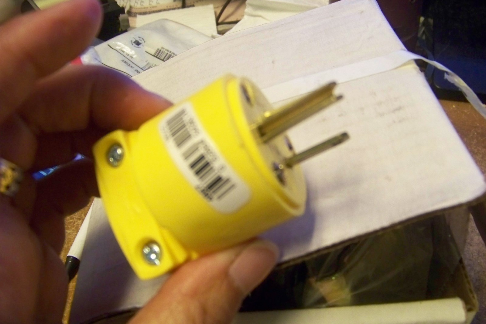cooper 4867 Thermoplastic Vinyl Plugs 15 amp 125 volt | eBay