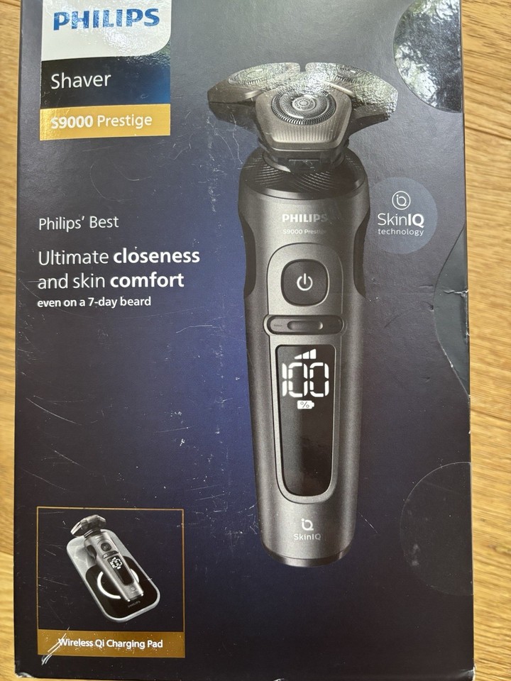 Philips Series 9000 Prestige Shaver SP9872/22 & Beard Styler Trimmer ...