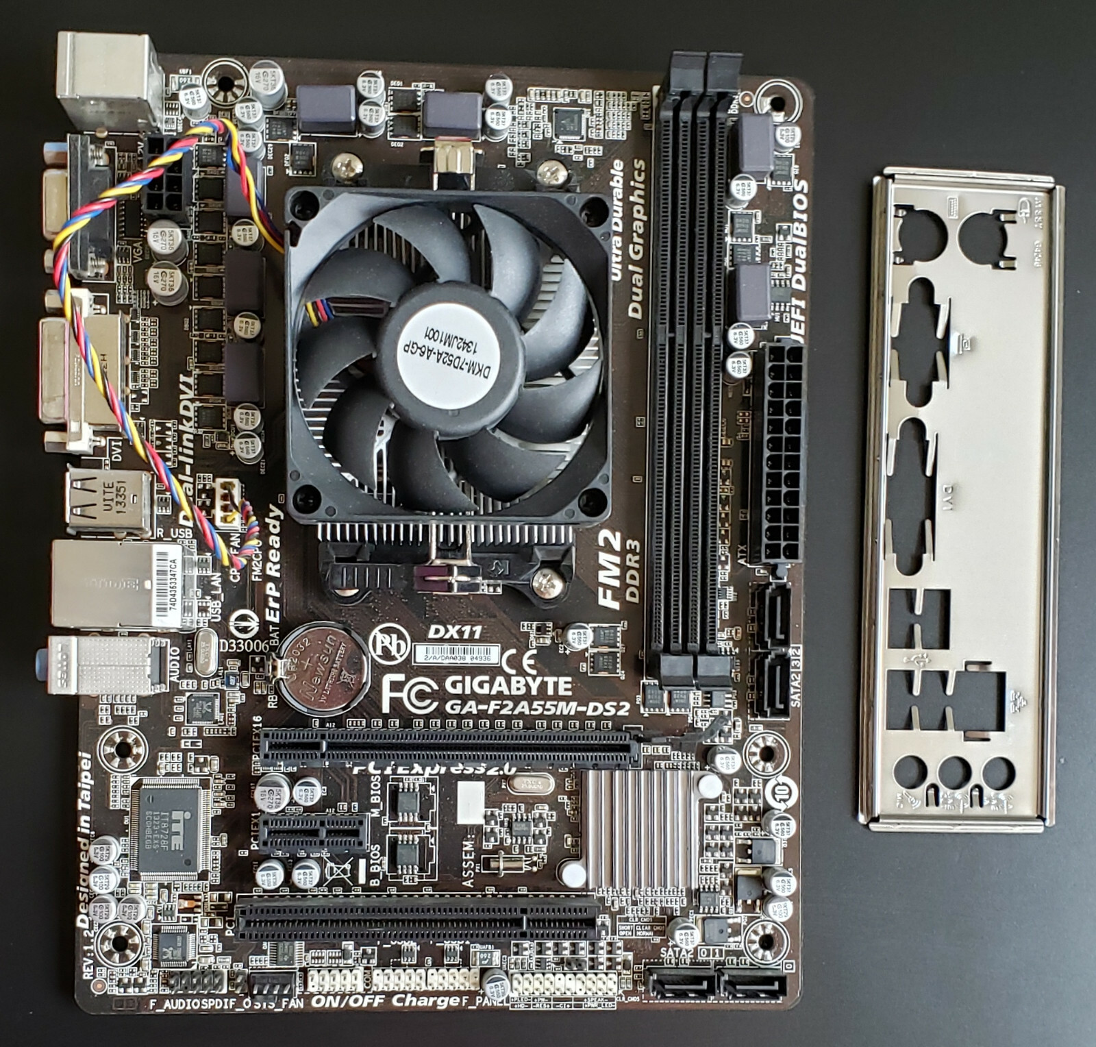 Gigabyte GA-F2A55M-DS2 (Rev 1.2) /w AMD A6-6400K (AMD Radeon HD 8470D ...