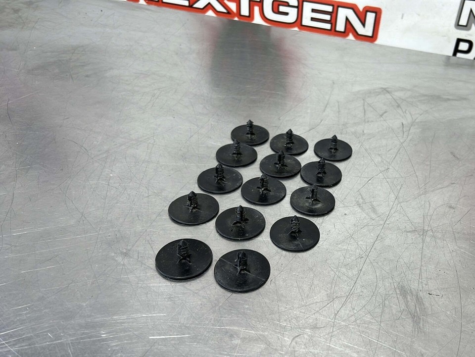 97-04 C5 CORVETTE HOOD INSULATOR RETAINER CLIPS SET OF 14 20064875 OEM ...