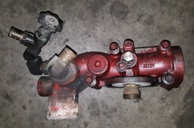 Cummins ISX Water Coolant Filter Base Inlet 3681446 | eBay