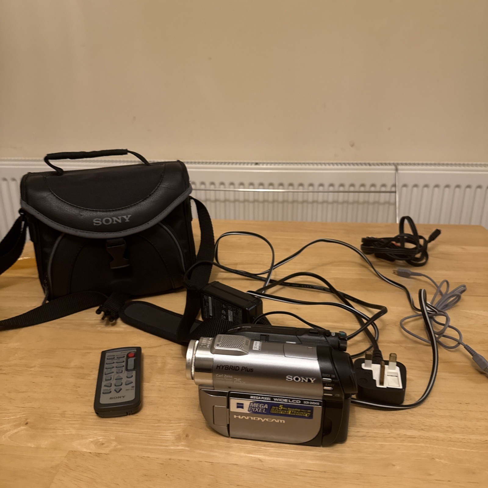 Sony Hybrid Plus DCR-DVD410E Optical 25x 2000x Zoom Digital Video | eBay UK