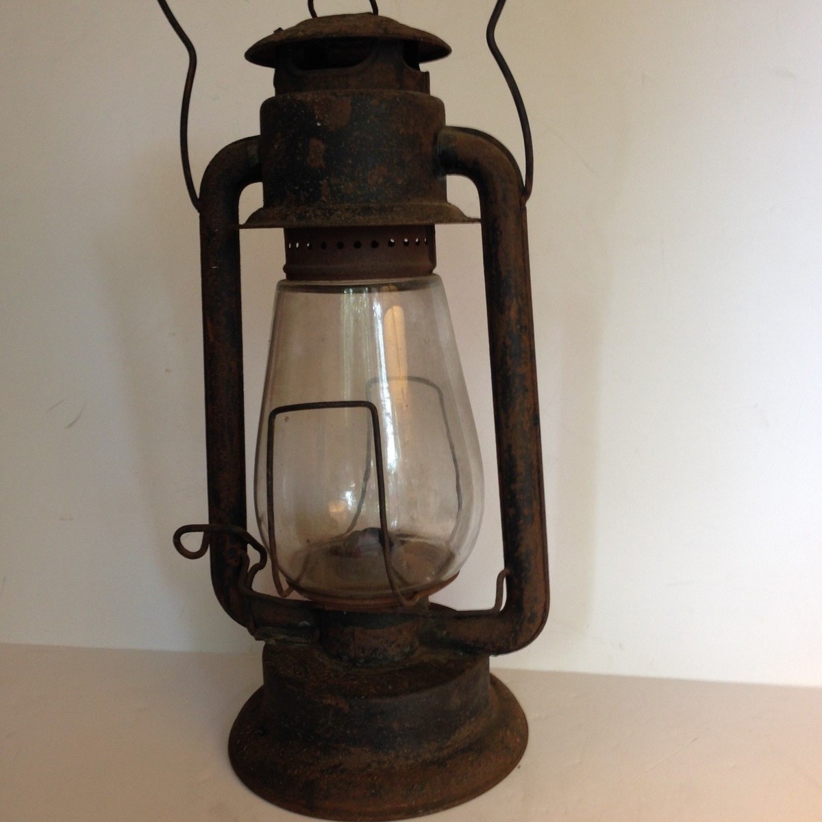 Hand Painted Antique Rayo Lamps Six Oil Lamps To Include Two Pairs Of