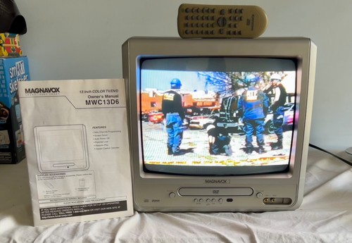 Magnavox 13" MWC13D6 Retro Gaming CRT TV DVD Player Combo W/Remote ...