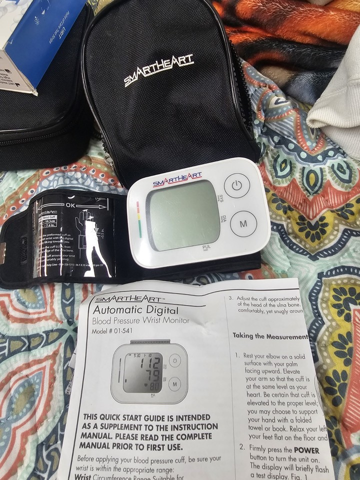 URIT Blood Hemoglobin Test Kit + 25 Test Strips AND Wrist Blood ...