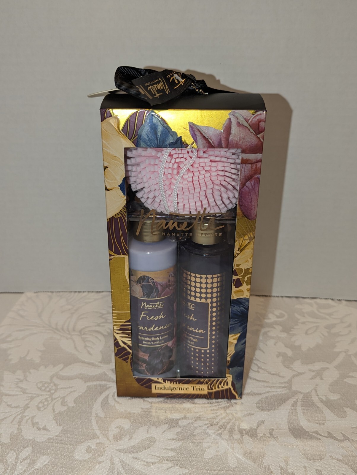 Nanette Indulgence Trio Fresh Gardenia Body Wash, Lotion & Body Poof | eBay