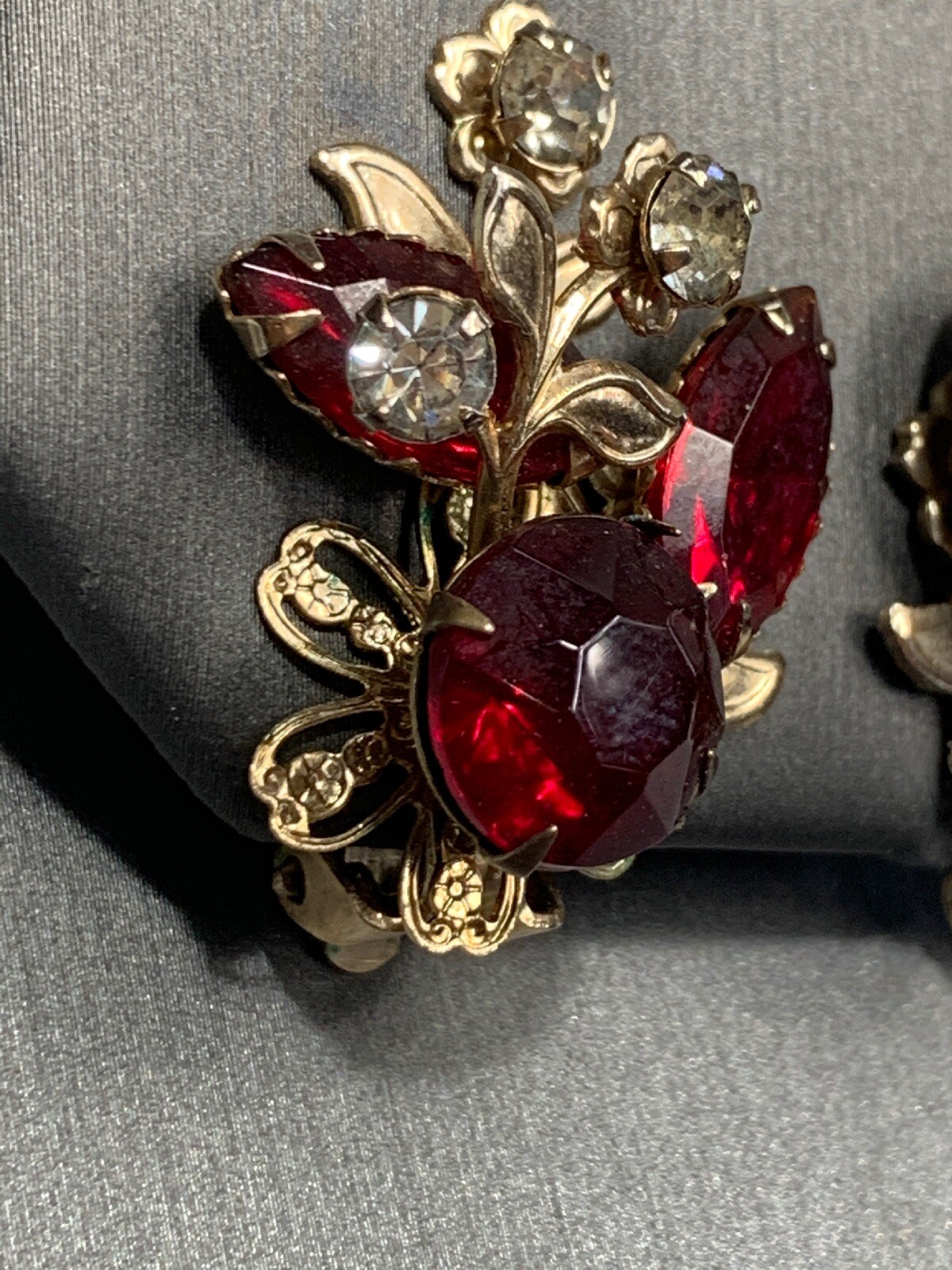 Vintage WOW Estate Blood Red Paste Stone Rhinestone C… - Gem