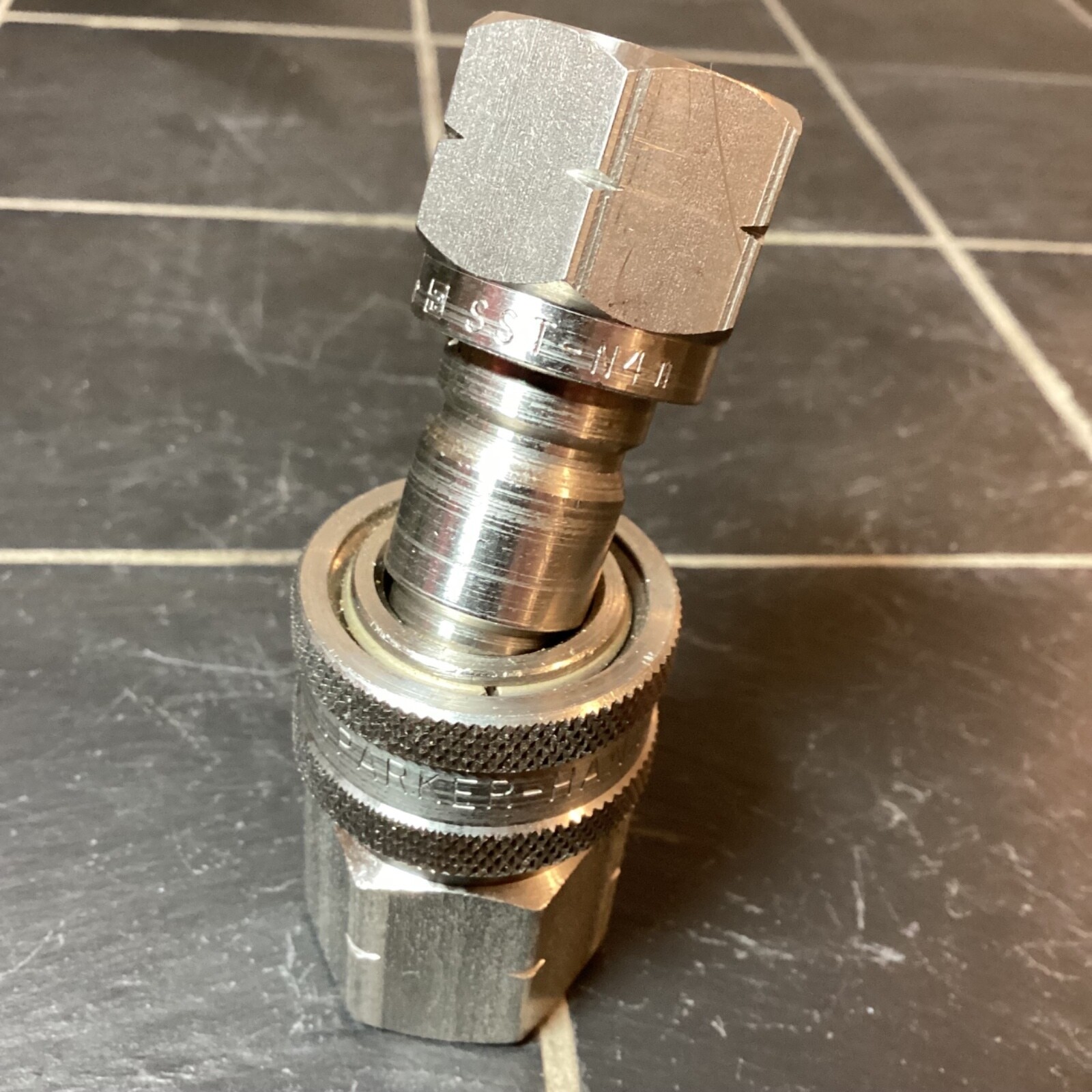 Parker-Hannifin SST Series 2 Stainless Steel High Flow Hydraulic Quick ...