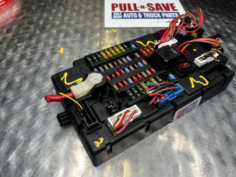 MINI COOPER R56 PL3 H4 Spain Main Cabin Passenger Fuse Box BCM OEM 2007 ...