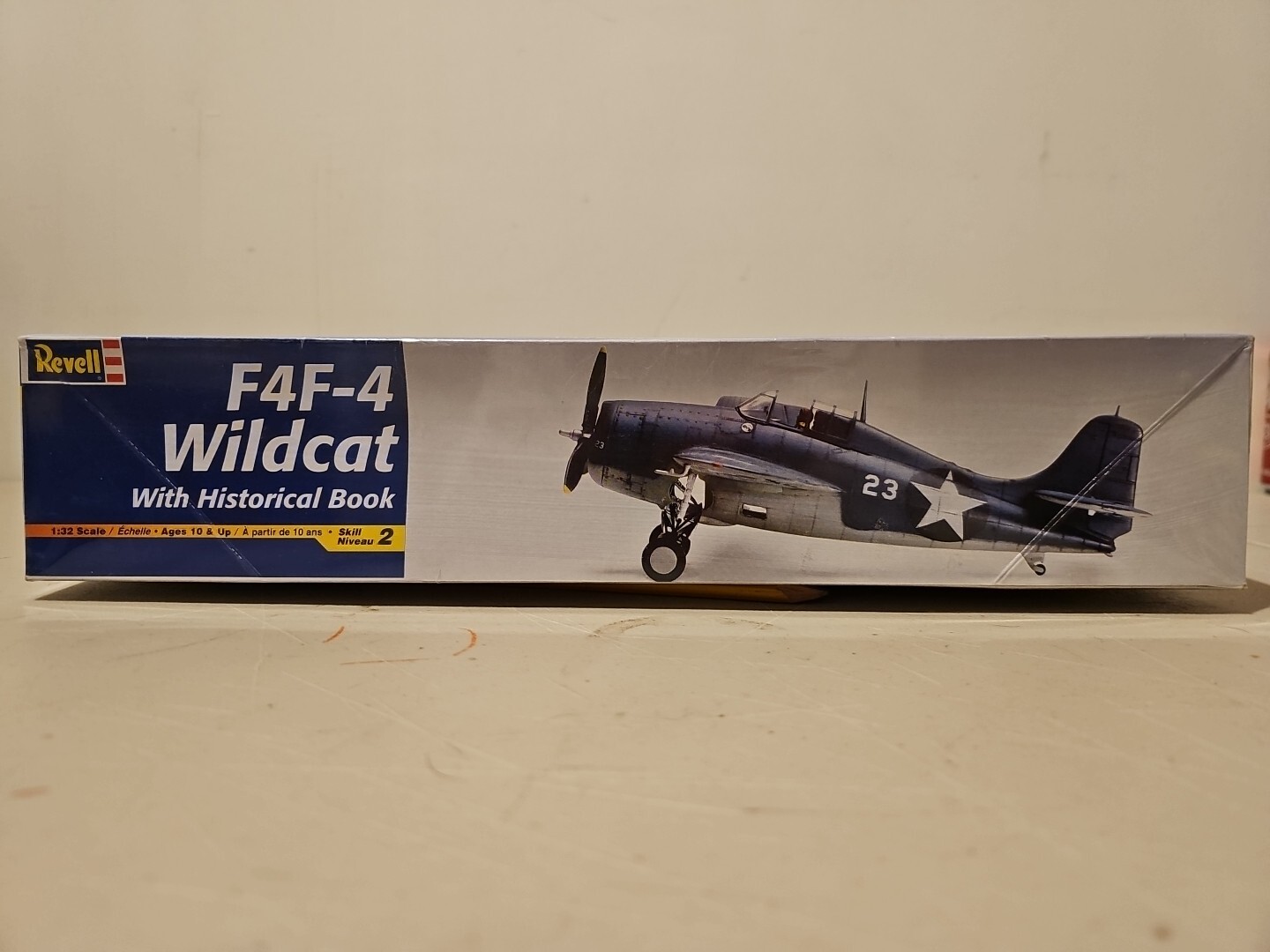 Revell #85-6876 F4F-4 Wildcat 1:32 Scale Model With 48pg Book NISB | eBay