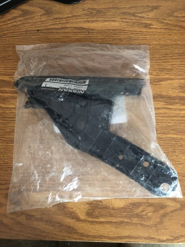 2013-2015 Nissan Altima Front Bumper Mounting Guide Bracket New OEM ...