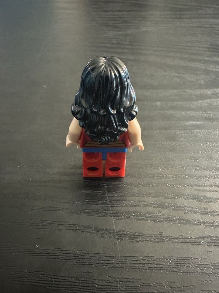 LEGO DC Comics Super Heroes: Wonder Woman Minifigure (sh004) From 6862 ...