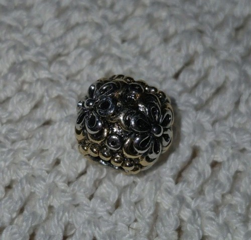 Bracelet Charm Gold And Silver Color Flowers Very Pretty Pre-owned | eBay