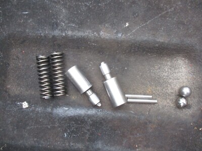Case 830 930 1030 tractor HYDRAULIC VALVE PLUNGERS SPRINGS CHECK BALLS ...