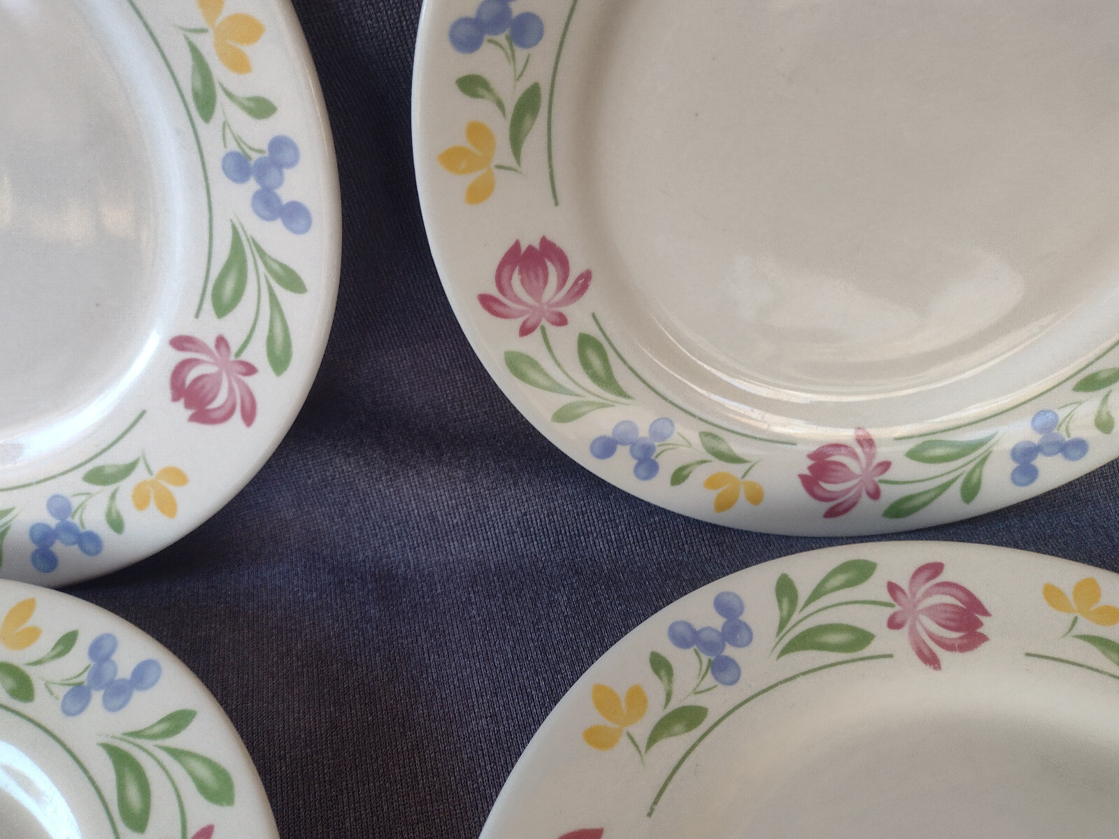 Vintage Farberware Stoneware Floral Dorchester 388A Plates 7 3/4" - Set ...