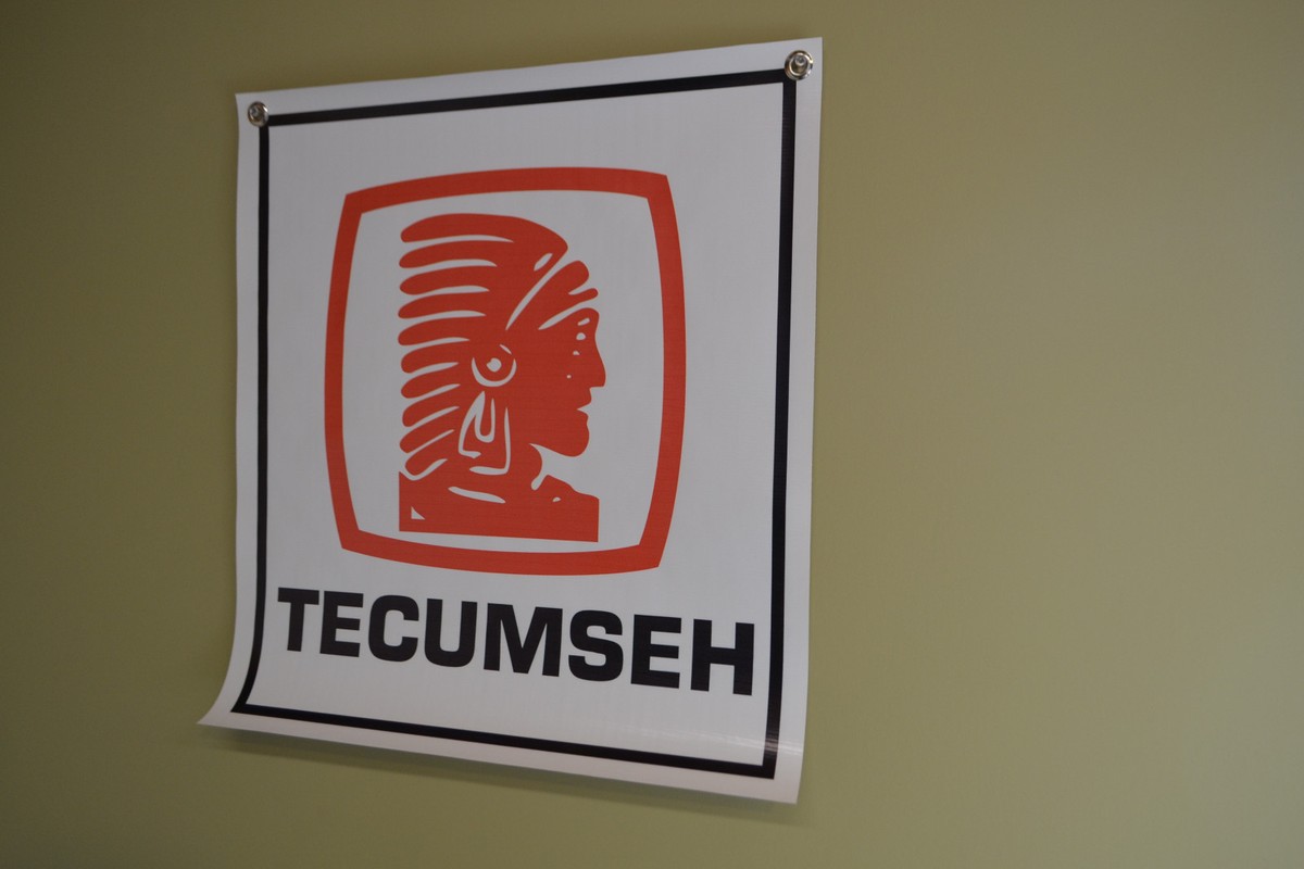 Tecumseh Engines Logo