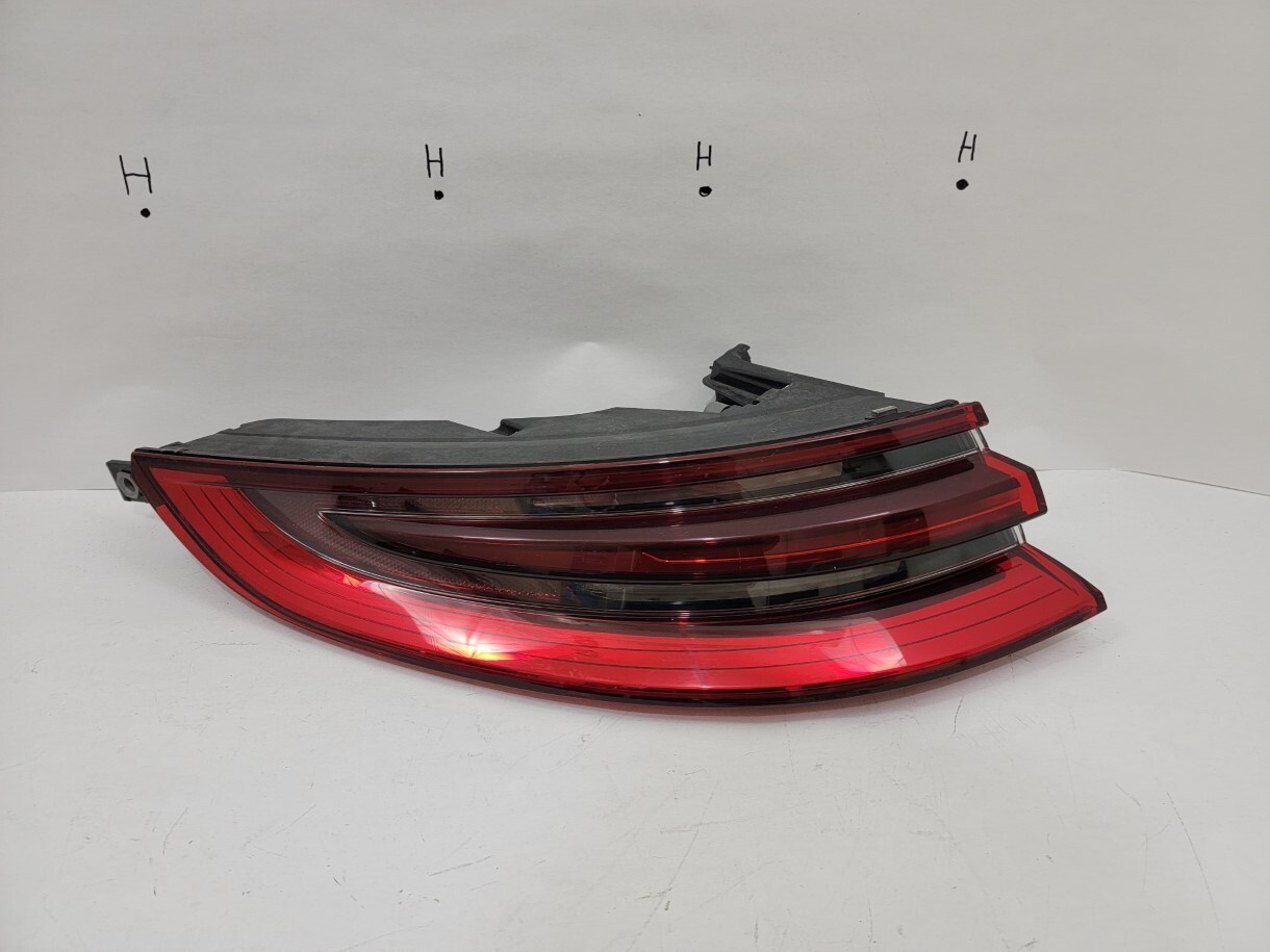 17 18 19 20 2017-2020 PORSCHE PANAMERA 971945091 Taillight Driver Lamp ...