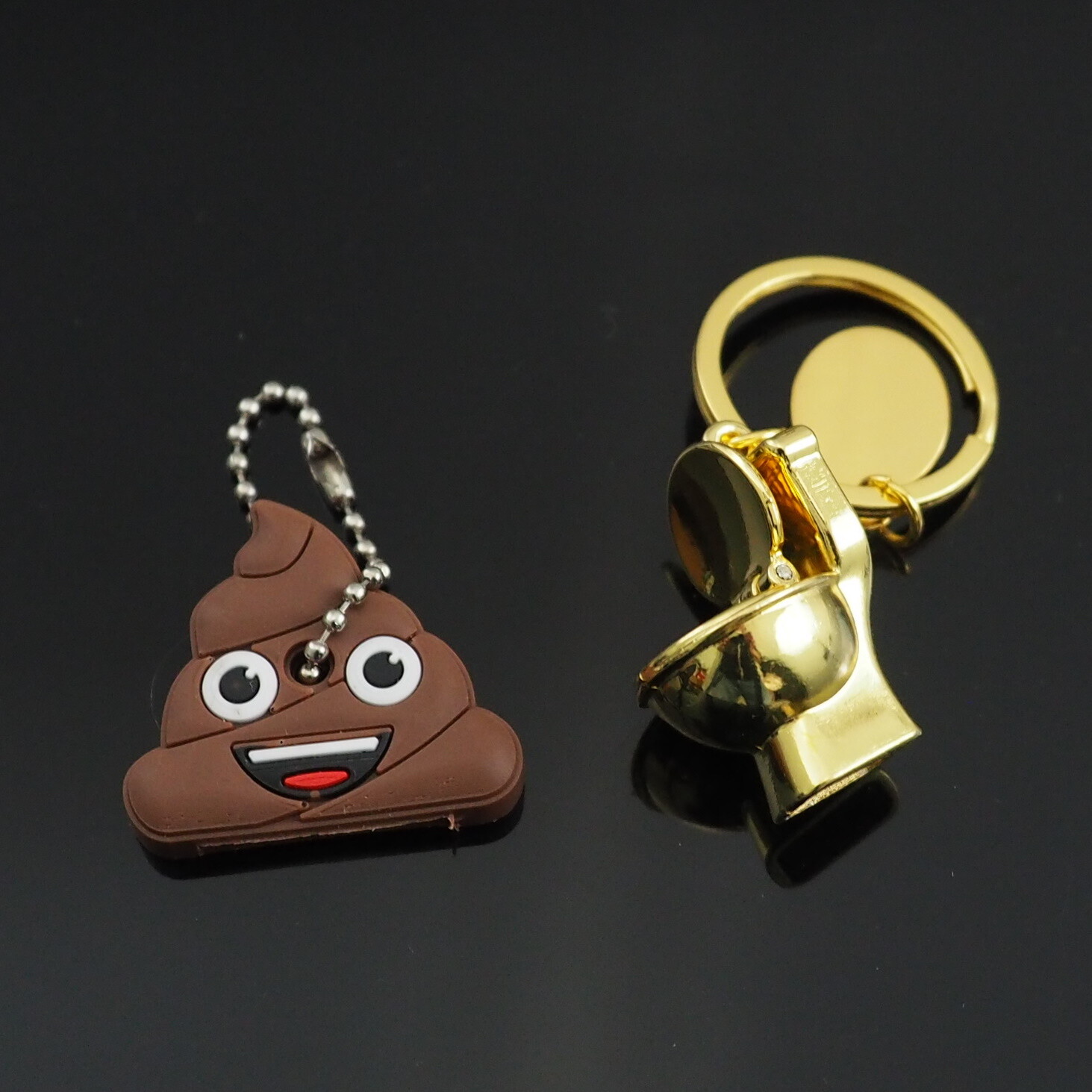 2pcs - Gold Toilet Bowl Keyring & Cartoon Silicone Keychain Emoji Poop ...