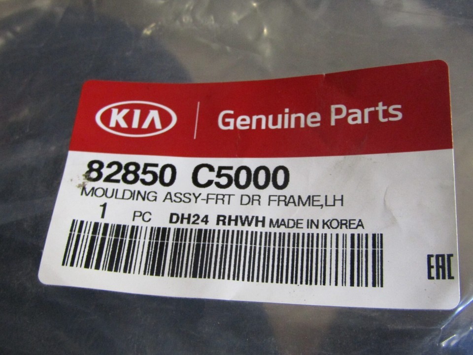 16-19 Kia Sorento Front Left Door Frame Moulding Genuine 82850-C5000 ...