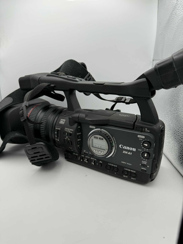Canon XHA1 HD MiniDV Camcorder w/20x Zoom XH-A1 #026 | eBay