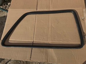 VW GOLF JETTA MK2 3 DOOR RIGHT SIDE REAR WINDOW GLASS RUBBER SEAL | eBay