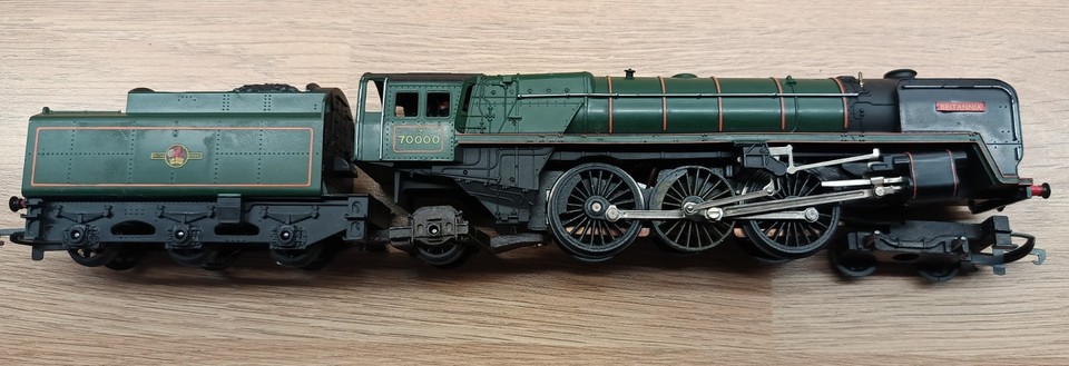 Hornby R.259S 4-6-2 Britannia Loco Green | eBay UK