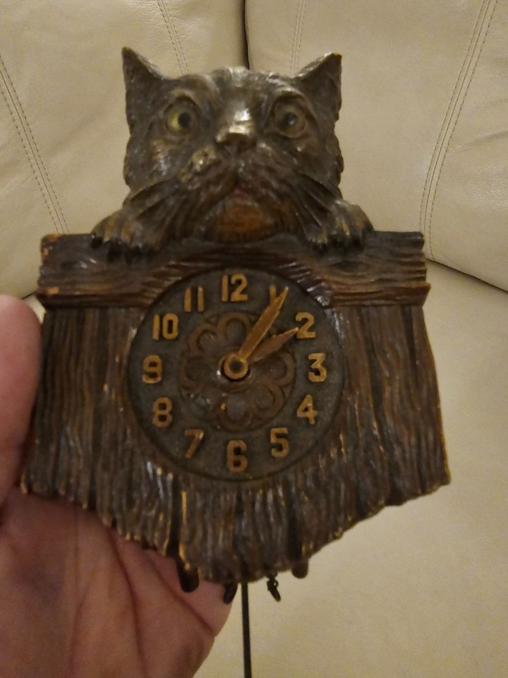 LUX Cat Kitten Kitty Kat Syroco Repwood Pendulette Keebler Clock 1931 ...
