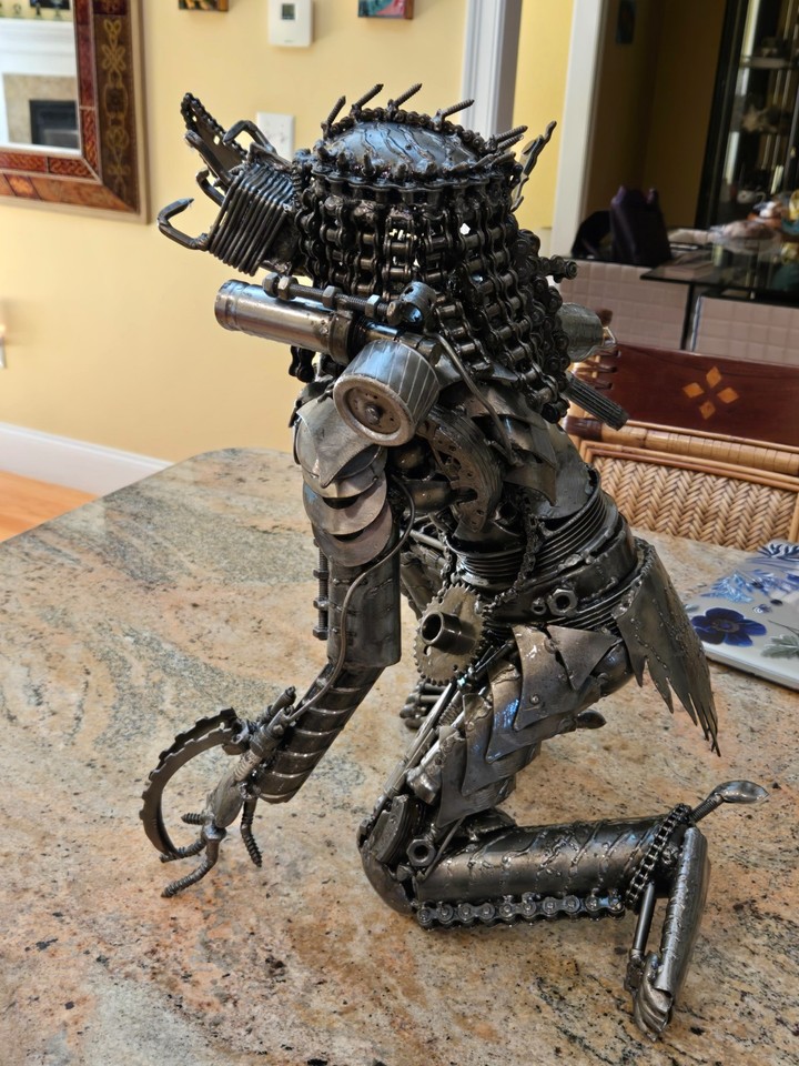 Metal Art Predator (predators) - heavy welded steel sculpture statue ...