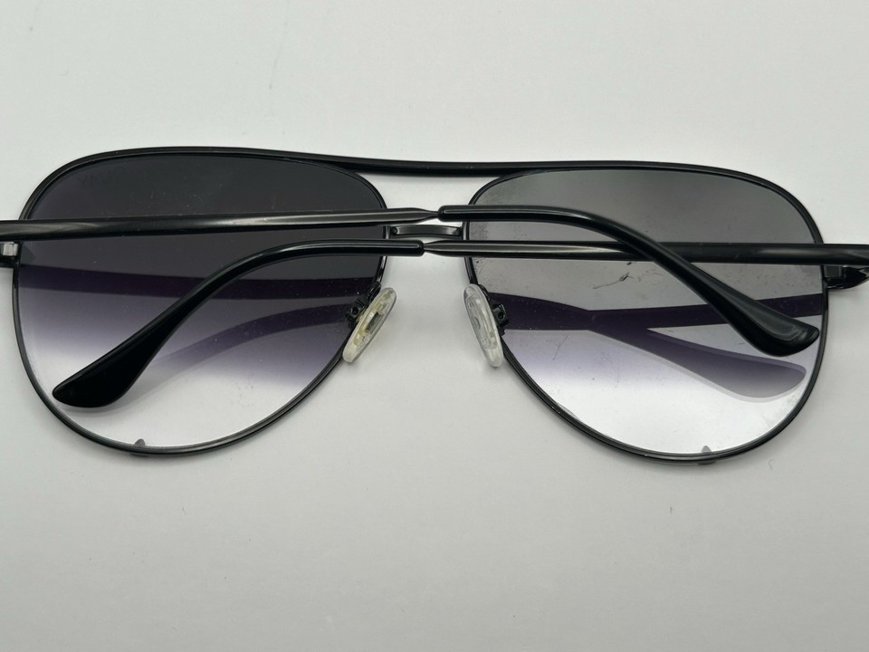 QUAY Desi High Key 126 Black Aviator Sunglasses Gradient Lens | eBay