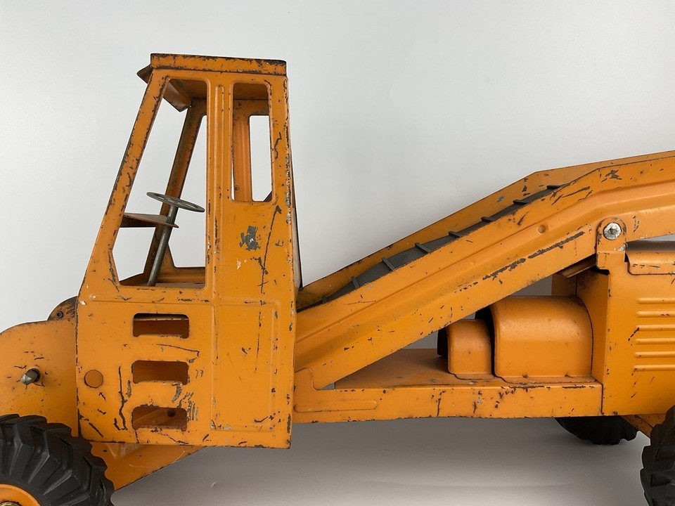 Vintage Nylint 1800 Pressed Steel Adams Travel Loader Construction ...