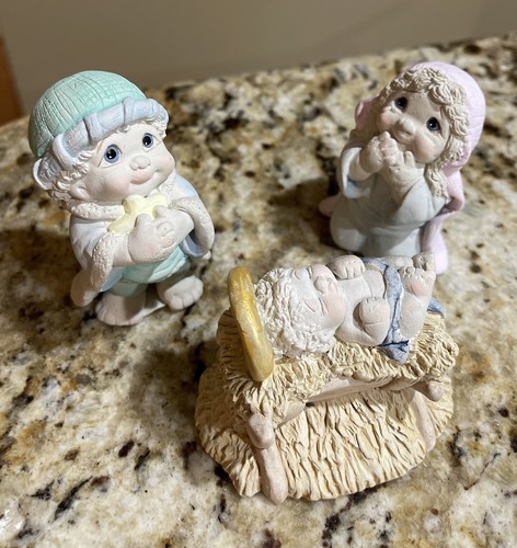 Dreamsicles Nativity Set Mary Joseph Baby Jesus Figurines 1995 ...