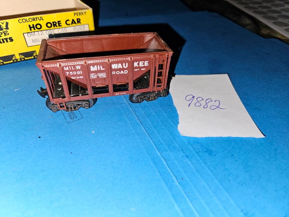 VARNEY, HO SCALE ORE/COAL WAGON, MILWAUKEE (9882) | eBay