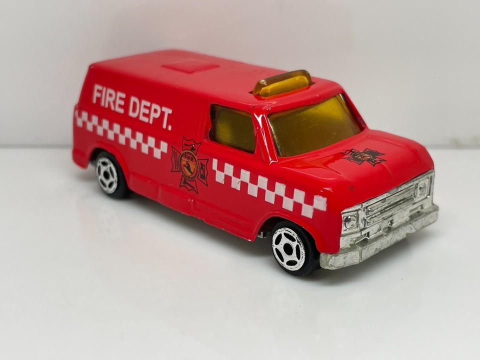 FIRE DEPT VAN RED CHINA 1:64 81 | eBay