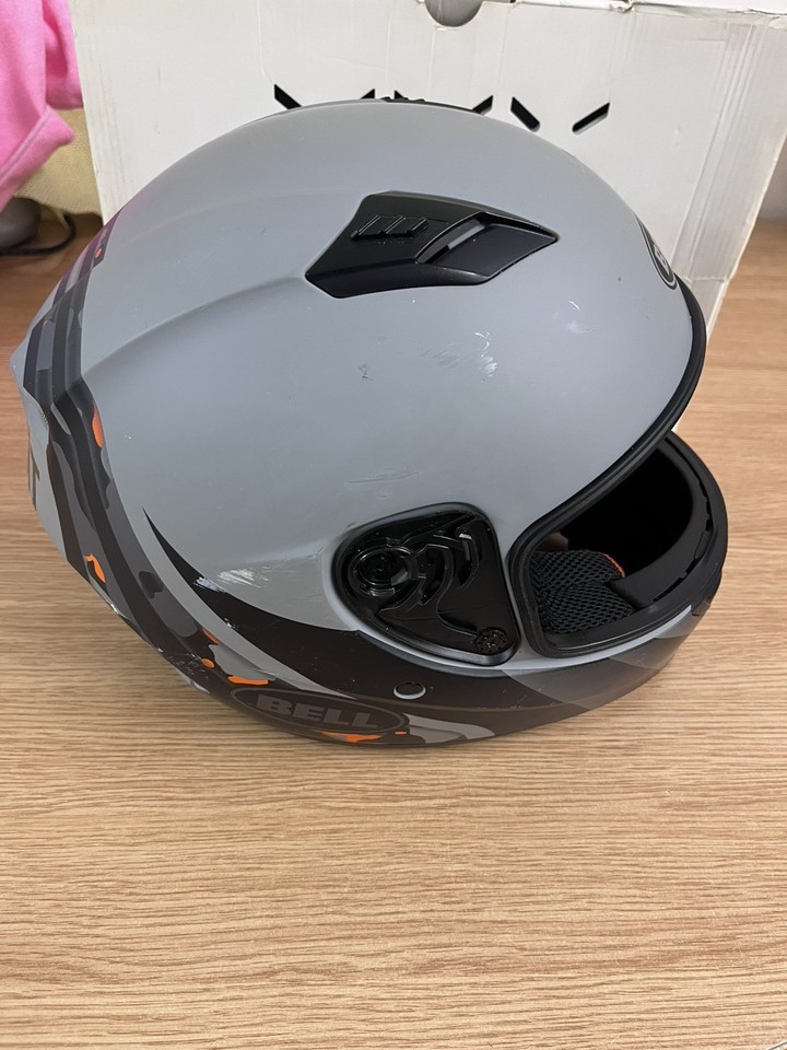 Bell Qualifier Motorcycle Helmet Size LARGE- with Bluetooth “missing ...