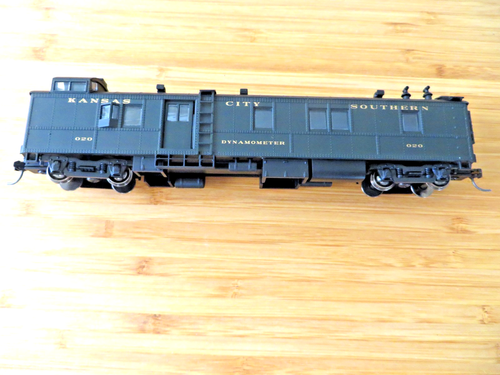 WALTHERS HO SCALE KANSAS CITY SOUTHERN DYNAMOMETER cAR #020 | eBay