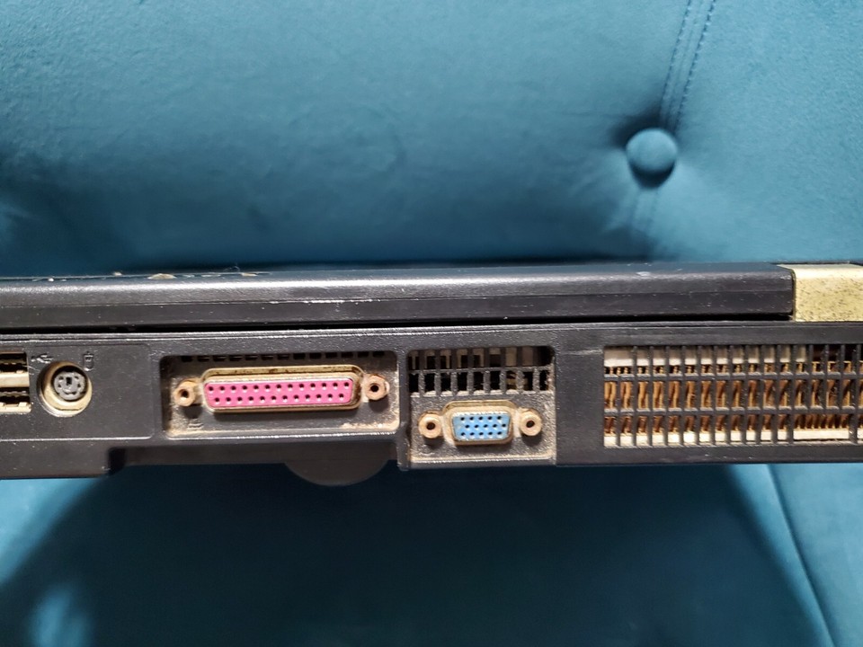 Vtg IBM Thinkpad G40 Laptop, Type 2388. Untested. Windows XP ...