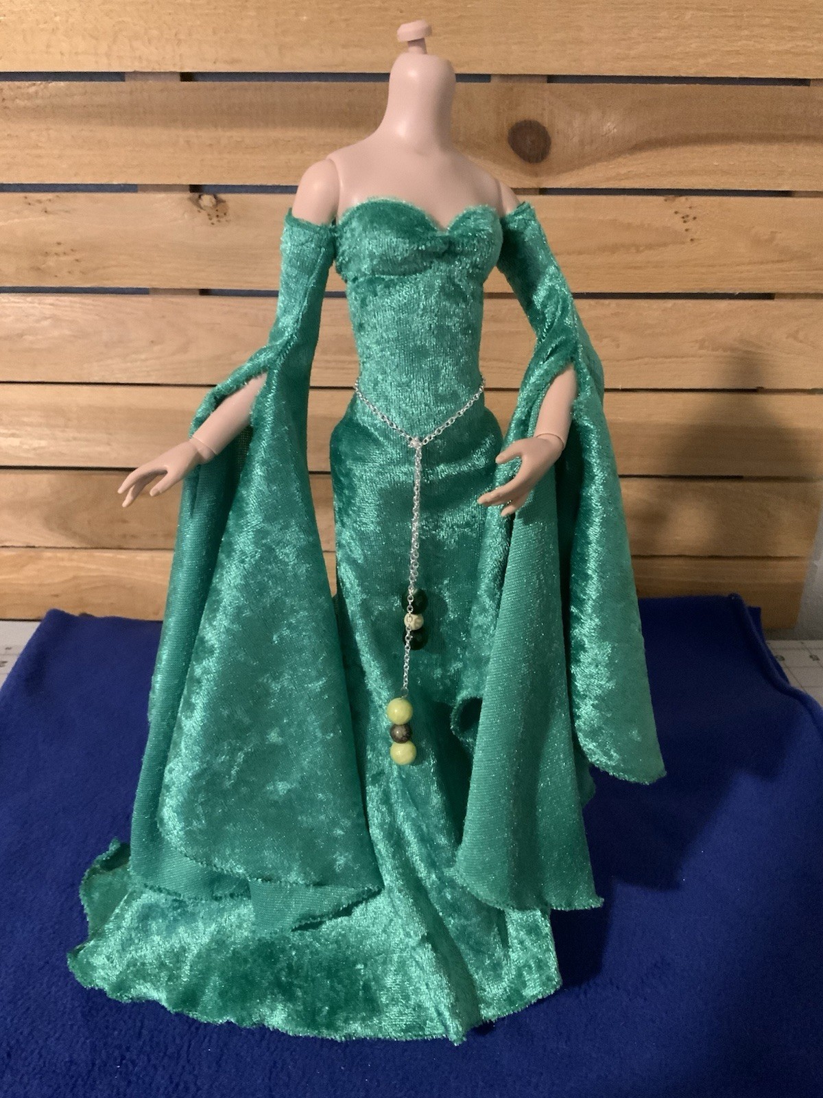 Emerald Green Medieval Gown For Your Ellowyne Wilde Tonner Doll 16 ...