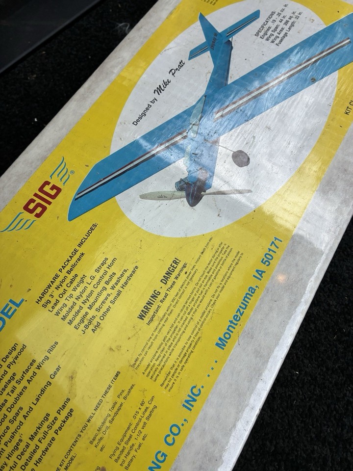 NIB Sealed Sig Skyray Control Line Stunt Balsa Model Airplane Kit | eBay