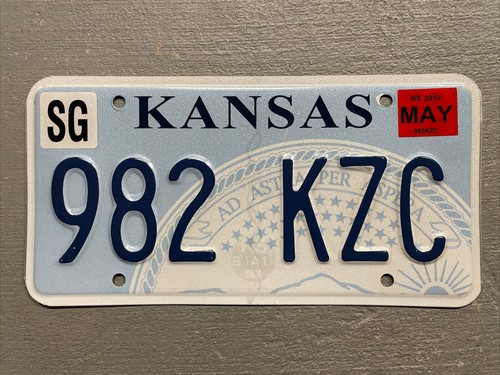 KANSAS LICENSE PLATE STATE SEAL RANDOM LETTERS/NUMBERS FAIR-GOOD ...