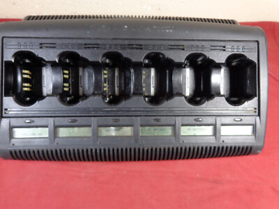 Motorola XTS5000 VHF XTS2500 UHF IMPRES Multi Charger WPLN4127AR ...