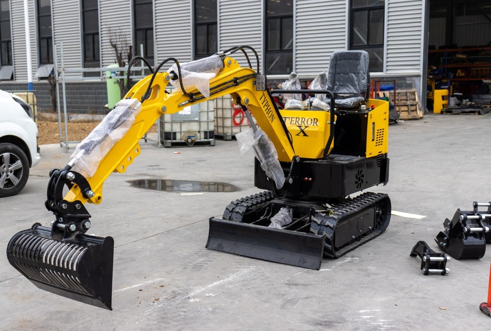 TYPHON Terror X Storm Mini Excavator – 1 Ton Trench Digger w Canopy ...