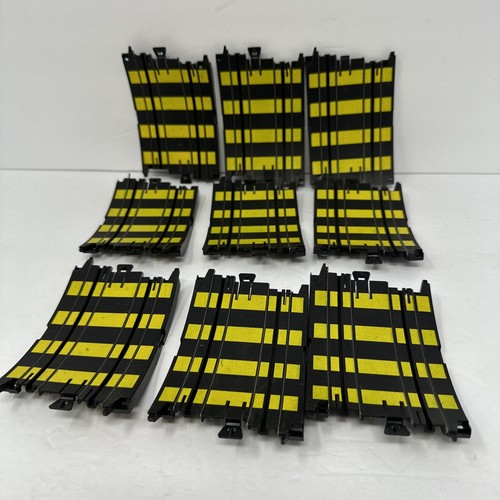 Lot 9 Tyco Vtg HO No. B5879 Transition Tracks Loop Black Yellow Stripe ...