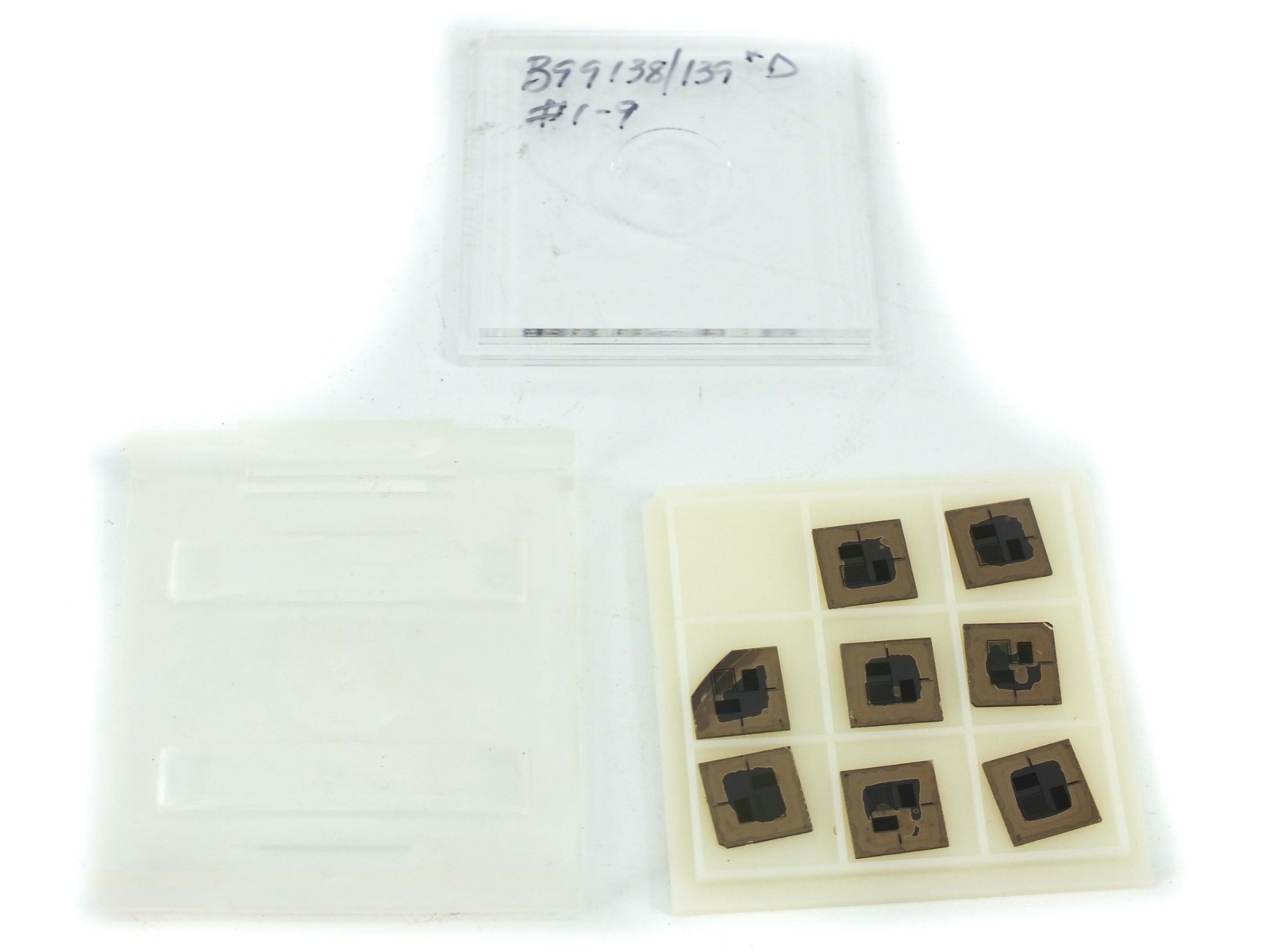 Entegris H20-551 9-slot 2x2 Bare Die CSP Tray W/ Cover and Clip - for ...