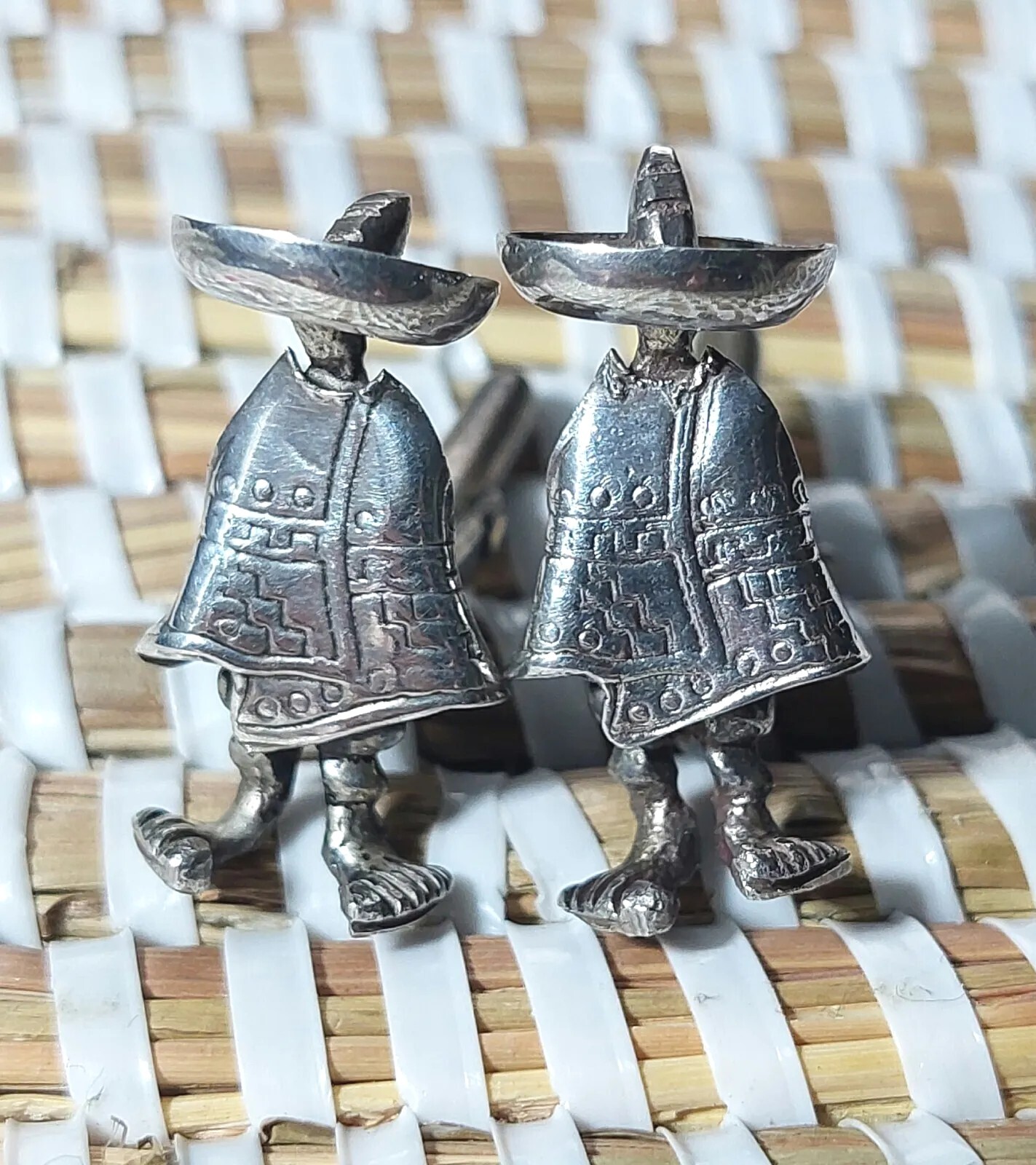 Lovely Vintage Mexican Taxco Silver Figure Cufflinks - Gem