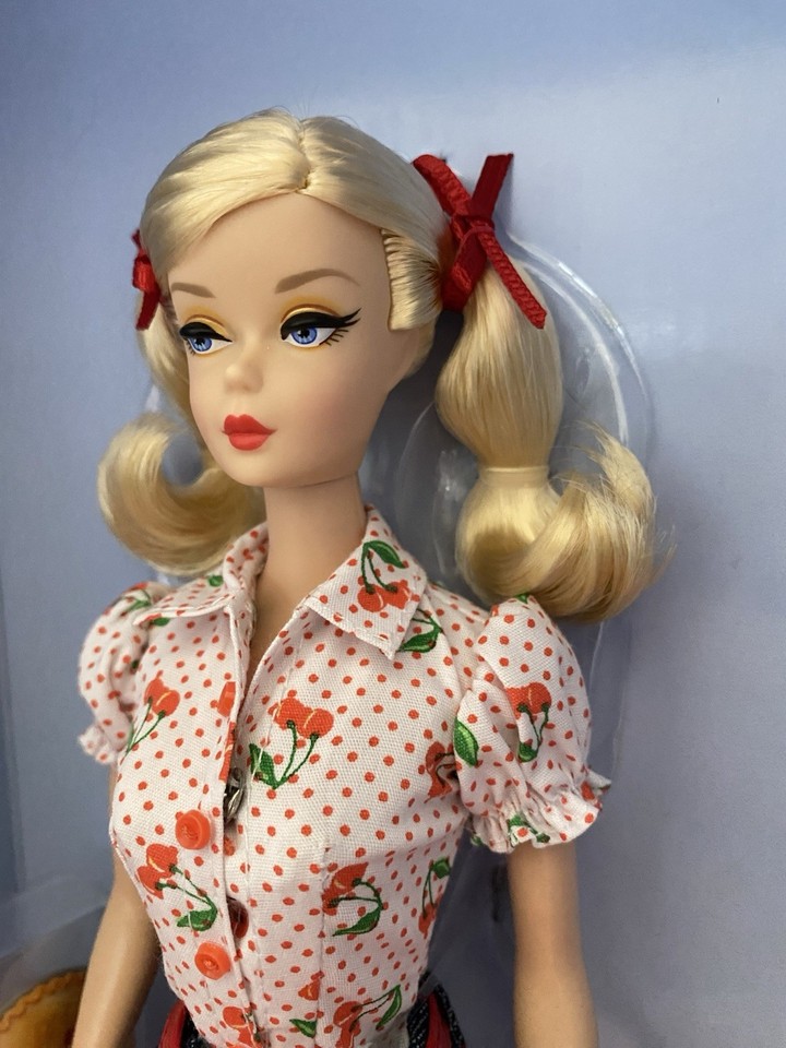 Barbie Cherry Pie Picnic Willows WI Collector Set Fashion Doll | eBay