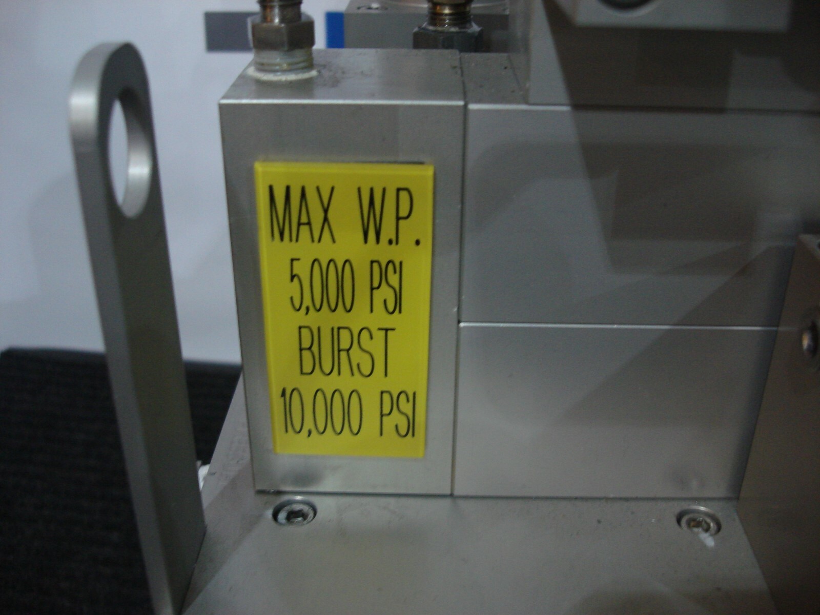 Ruelco 5000 Self Contained Hydraulic Actuator Closing System | eBay