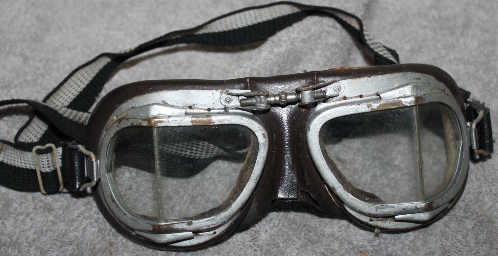ANTIQUE PILOT GOGGLES STADIUM MADE IN ENGLAND - Gem