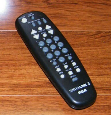 RCA Systemlink 3 (RCU300WD) Universal TV/VCR/DVD Remote Control w/ Batt ...